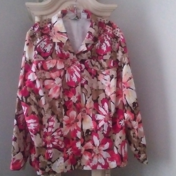 Laura Ashley | Jackets & Coats | Laura Ashley Woman Short Floral Jacket ...